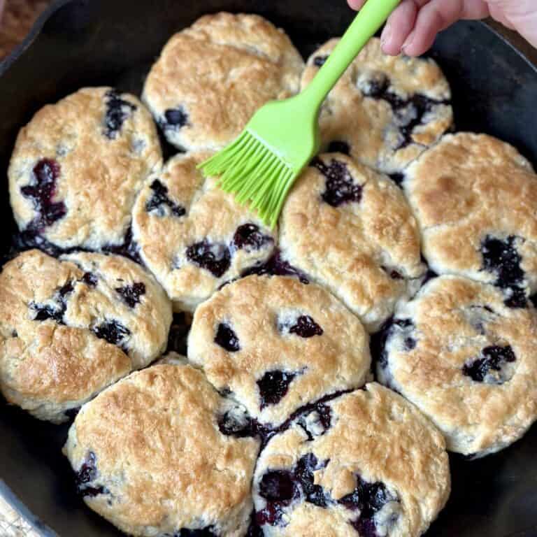 Bojangles Blueberry Biscuits (Copycat Recipe) - Dinner in 321